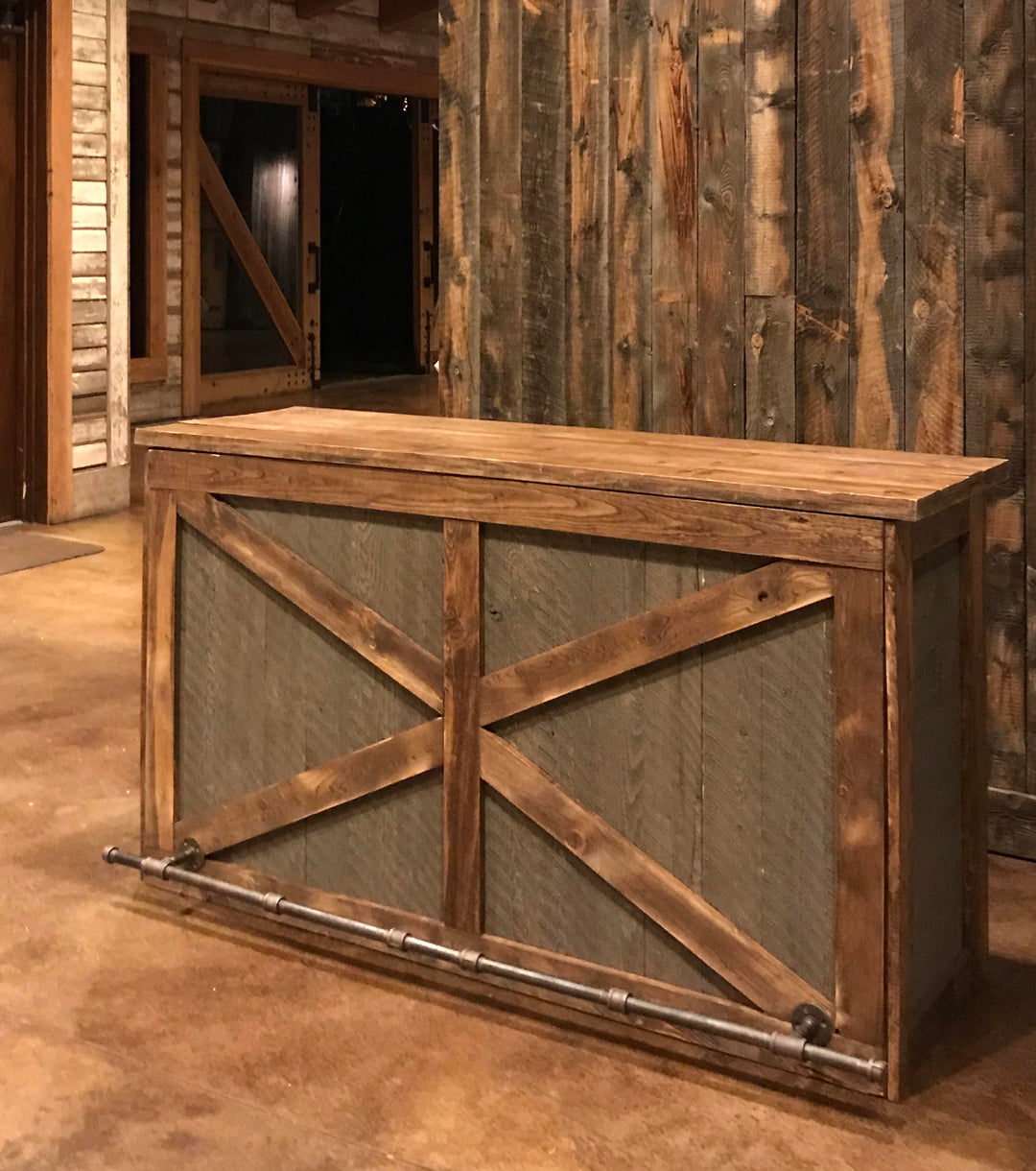 Saloon Cowboy Bar – Tavolo Rental