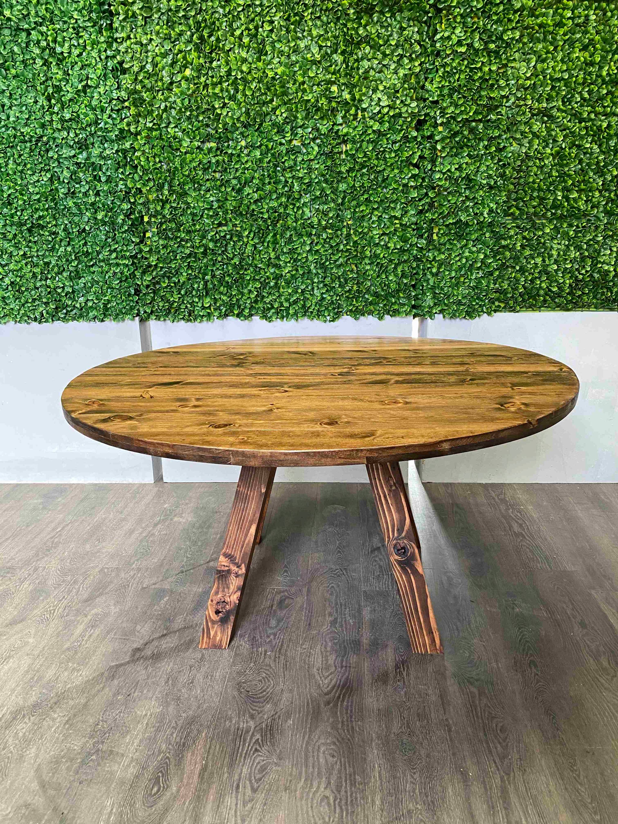 Farm Table (Round) – Tavolo Rental